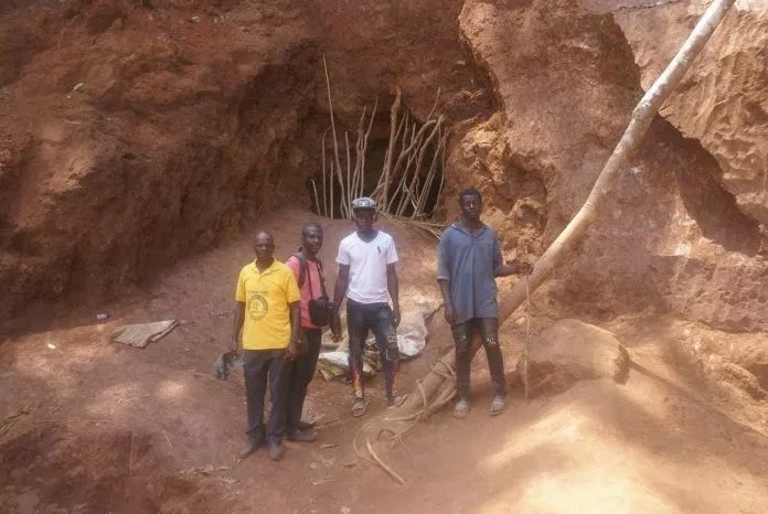 Sciency Thoughts: Collapse at gold mine feared to have killed forty in ...