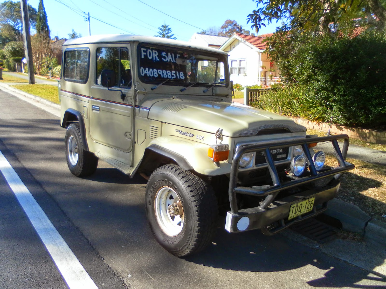 Aussie Old Parked Cars: 1982 Toyota Land Cruiser LX Diesel (BJ42)