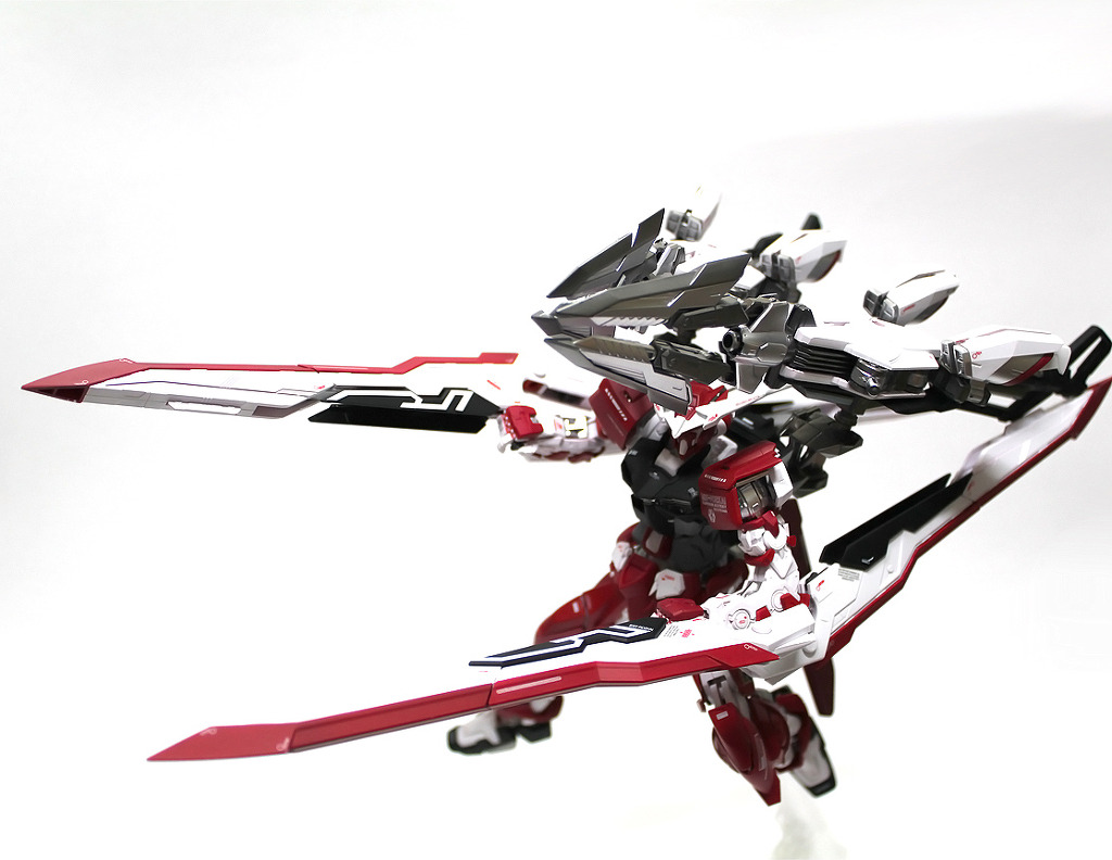 Custom Build: MG 1/100 Gundam Astray "Turn Red"