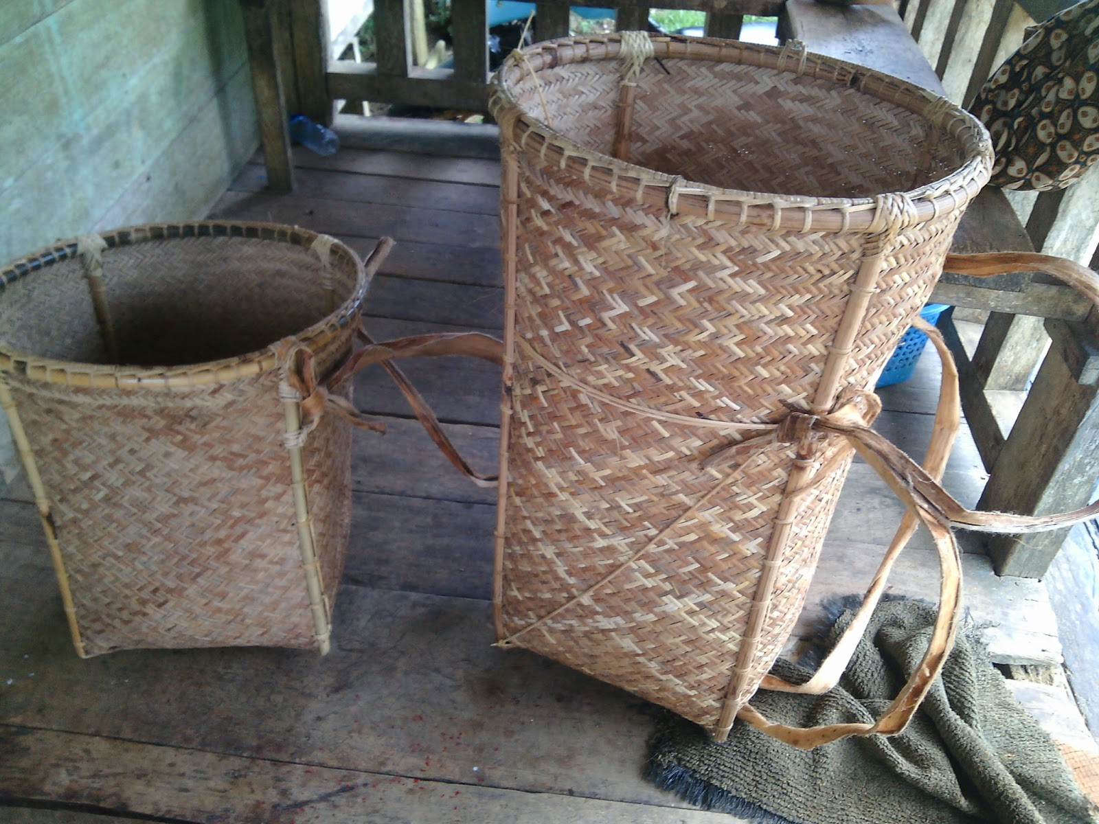 Macam-Macam Jenis Anyaman Rotan Bagi Suku Dayak Ransa Menukung ...