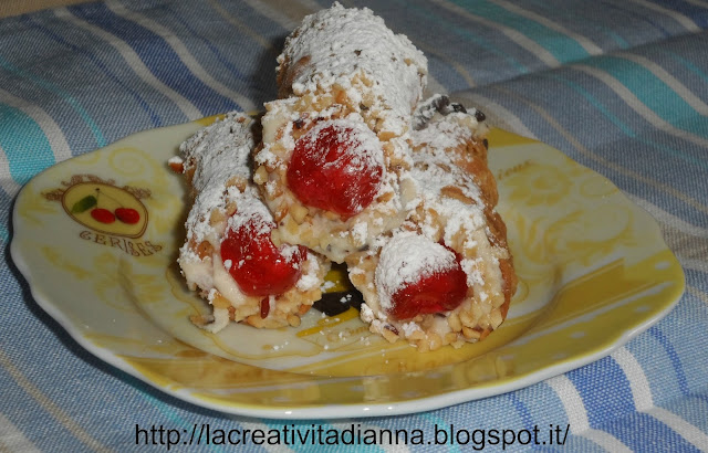 La Creatività di Anna!!!: 2 ricette per il ripieno dei Cannoli.