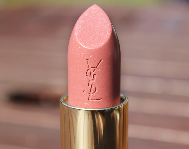 Dreaming A Dream: Yves Saint Laurent Lipstick
