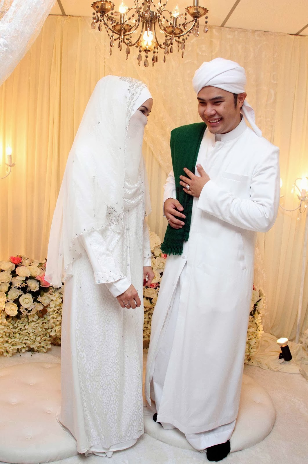 13 Gambar pernikahan Adam AF dan isterinya, Fiza Elite | Lulu pages