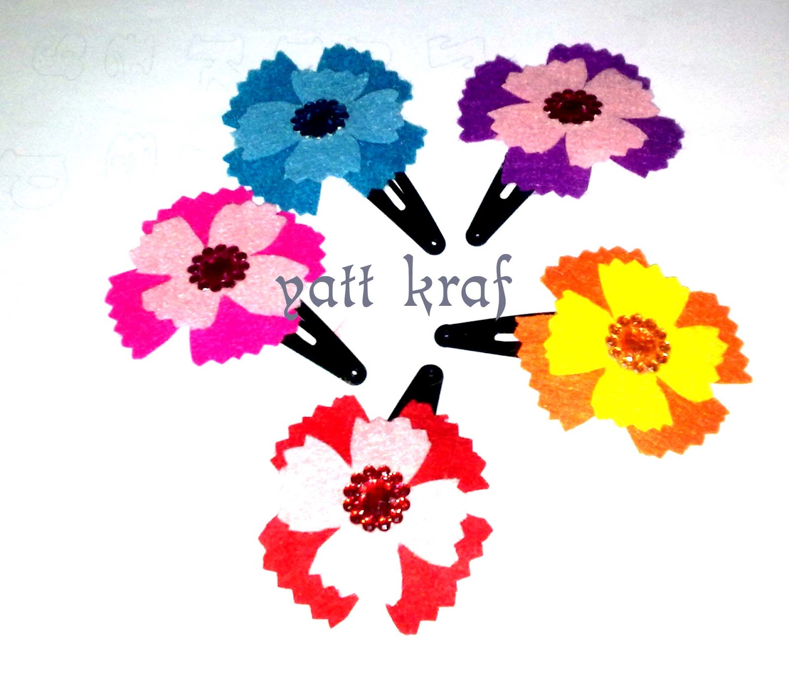 YKC: sepit rambut bunga