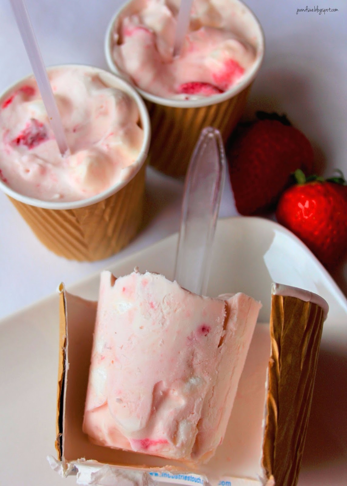 Jo and Sue: Strawberry Cheesecake Snowballs