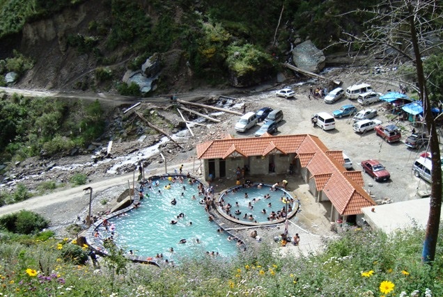 HABLEMOS DE COCHABAMBA: AGUAS TERMALES LIRIUNI