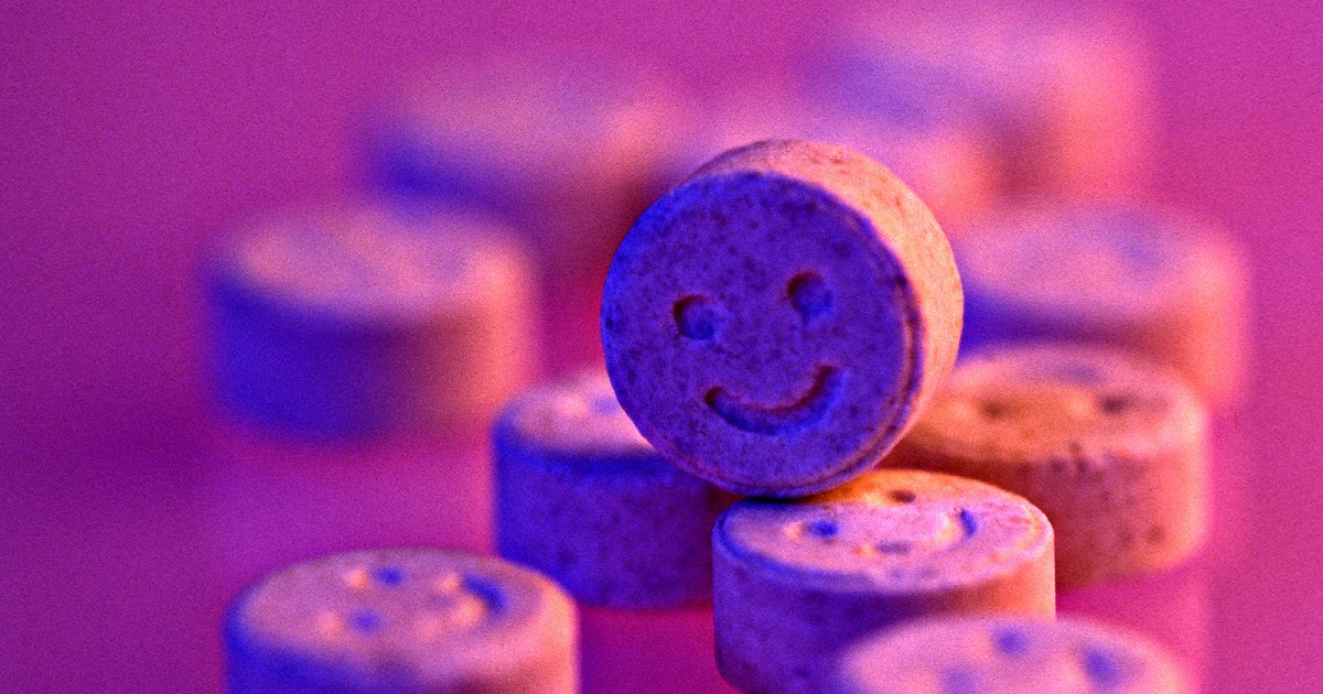 FIDDAMAN BLOG: MDMA (Ecstasy) Vs Antidepressants