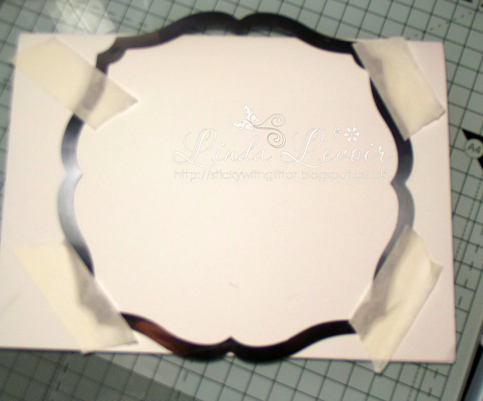 SWG Tutorials: How To Make a Shaped Card