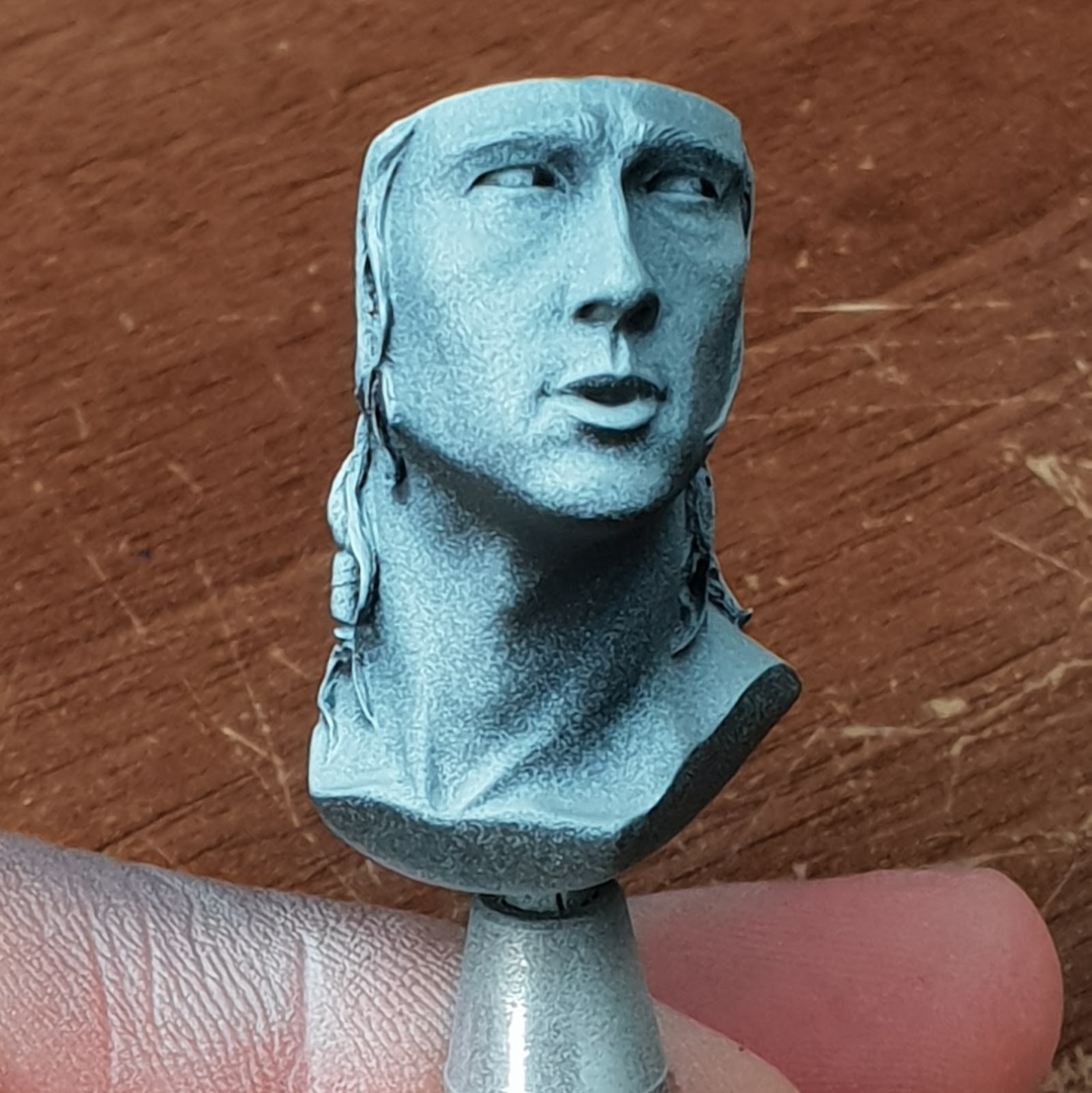 Airbrush & Analog Painting: How to quickly paint faces