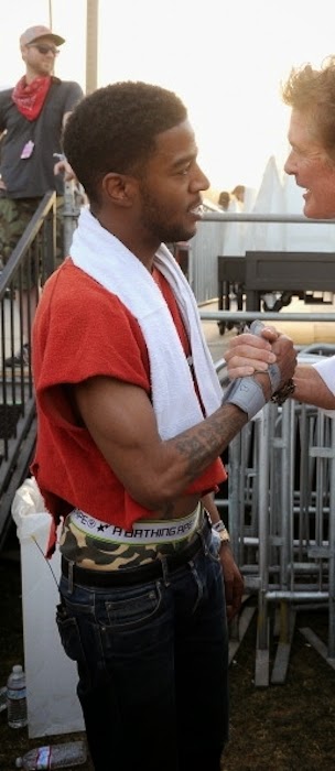 Celeb Saggers: Kid Cudi Sagging Camo Boxers