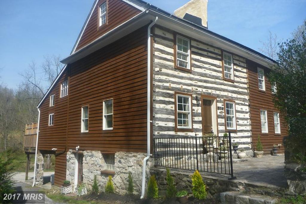Sweet House Dreams: 1870 Colonial Log Home in Ellicott City, Maryland