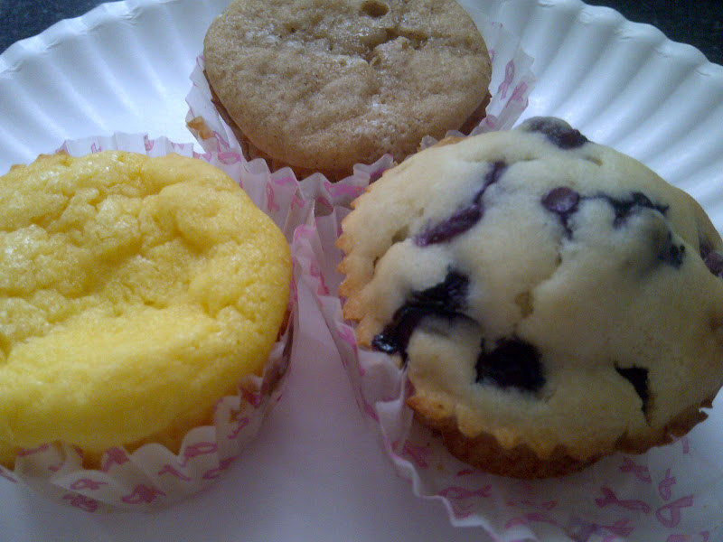 USASillyYaks: Basic Muffins turned into Three Different Kinds of Muffins!!