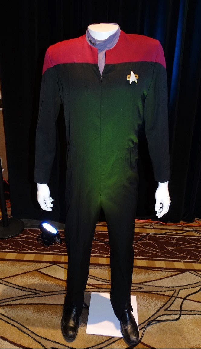 Picard Suit Ev