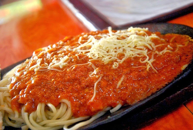 Philippines Cuisine: Pinoy Spaghetti