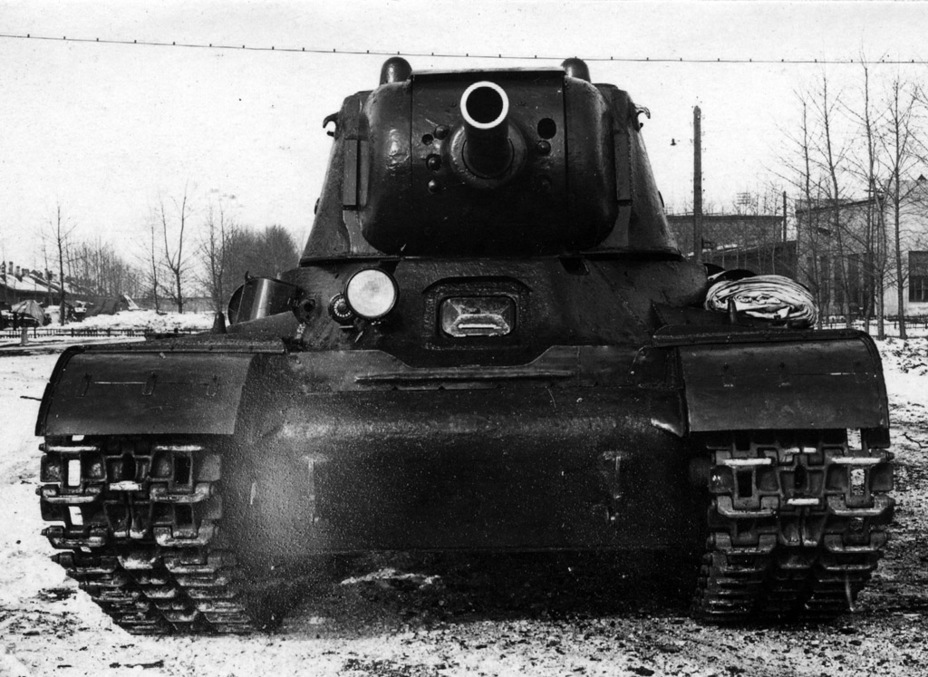 Tank Archives: The First Coming of the IS-2