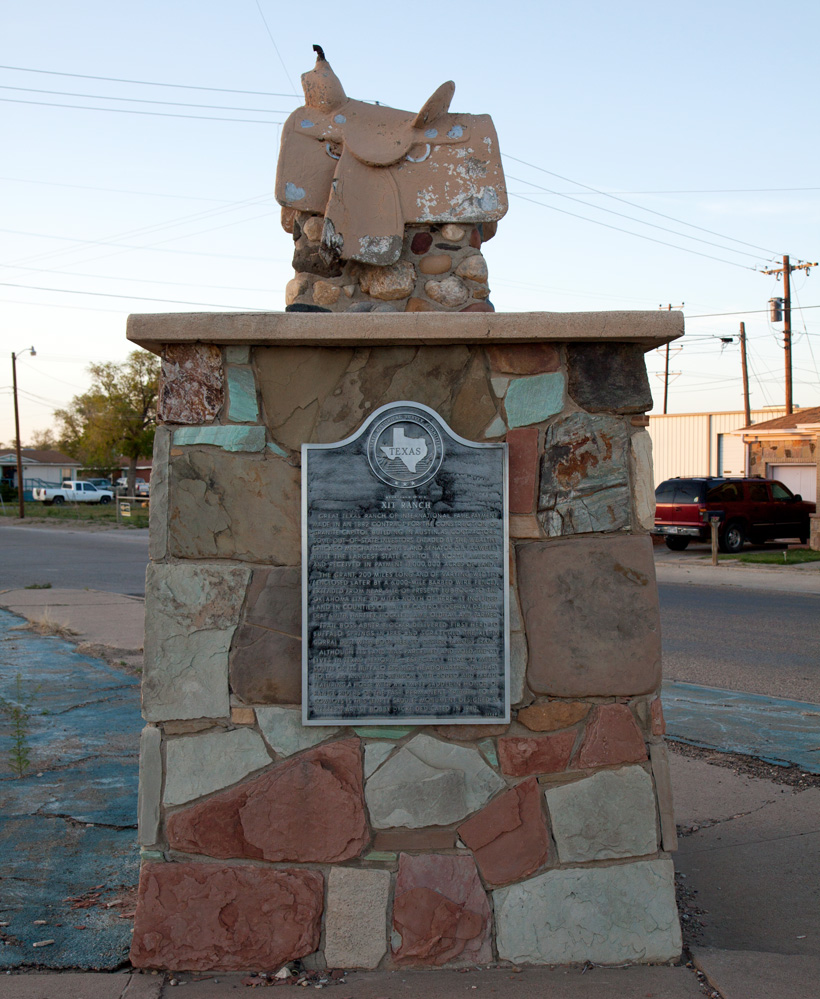 Sixgun Siding: Empty Saddle Monument: Dalhart Texas
