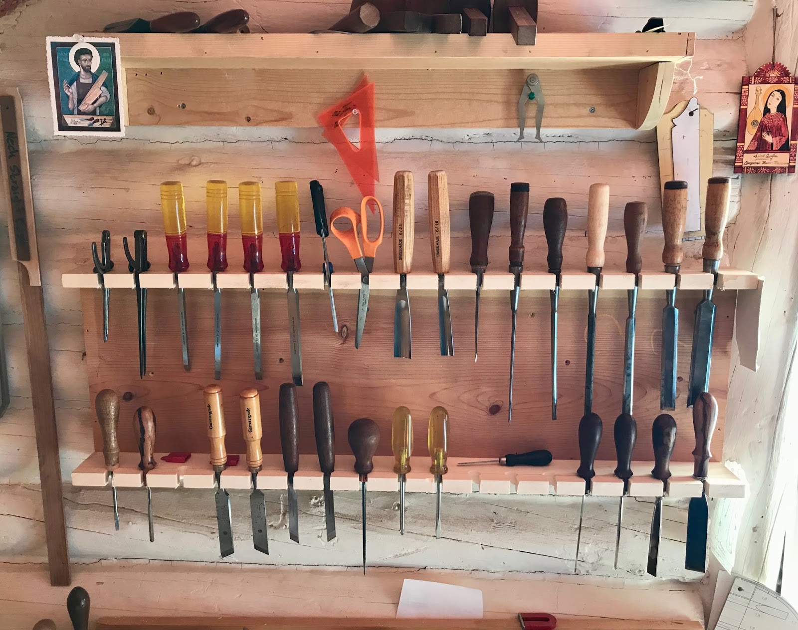 A New and Practical Chisel/Tool Rack
