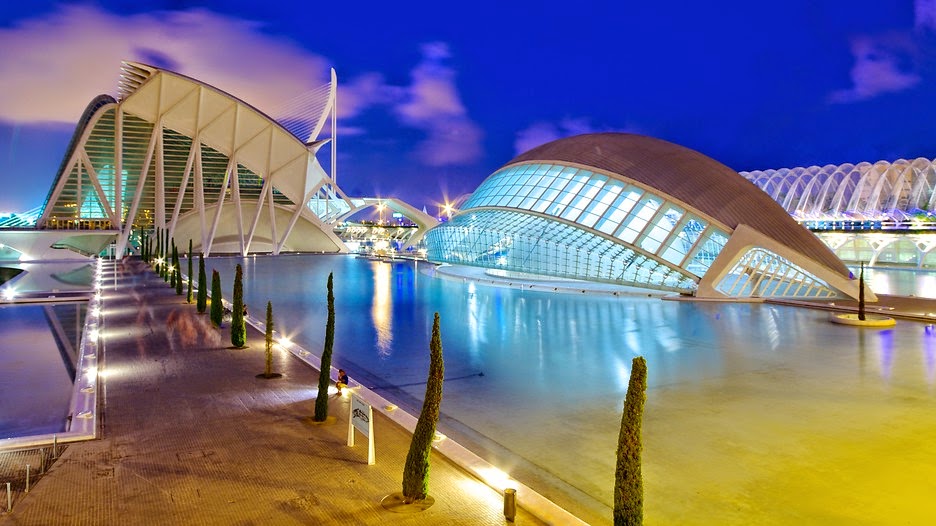 Best attractions of Valencia, Spain - LE MAG by AMARANTE LVA