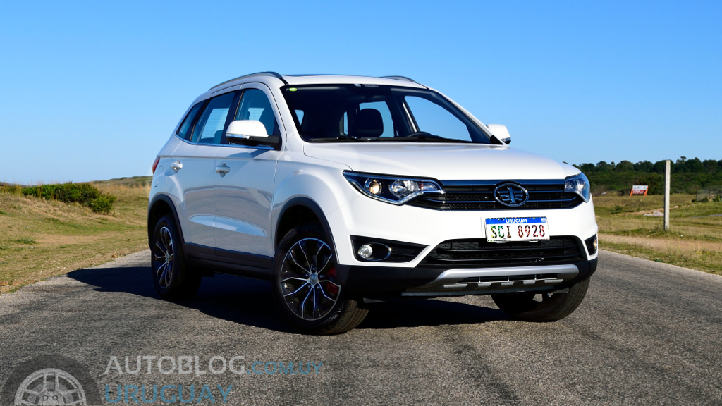 Prueba: FAW R7 1.6 Luxury Hi Tech : Autoblog Uruguay | Autoblog.com.uy