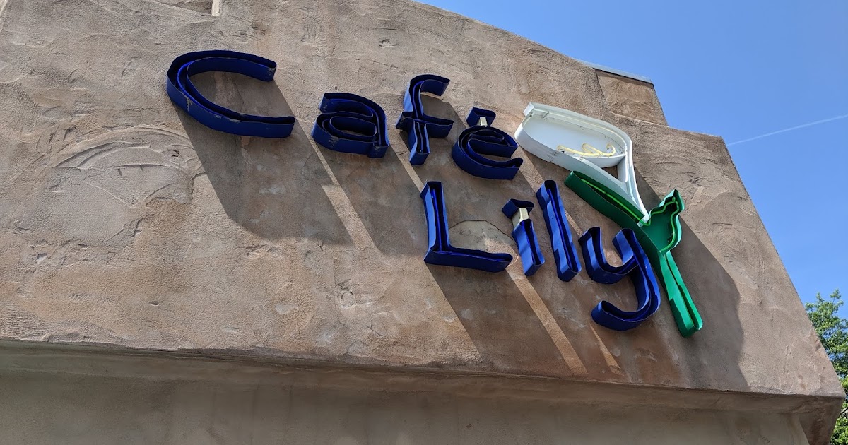 Decatur: Sunday Brunch at Cafe Lily