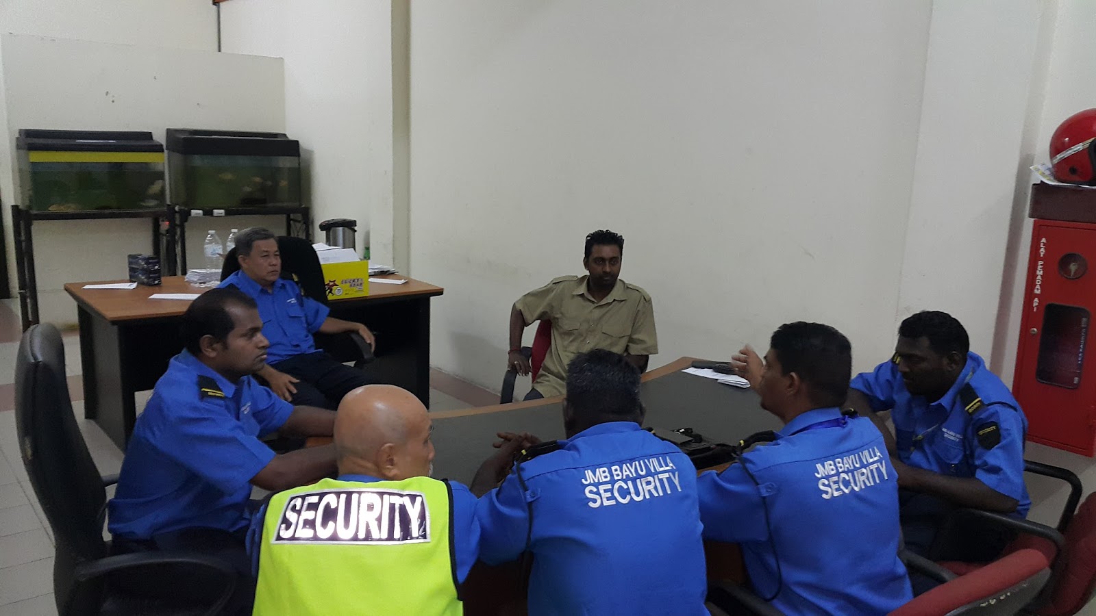 BAYU VILLA APARTMENT KLANG: Mesyuarat Pengawal Keselamatan Diadakan ...