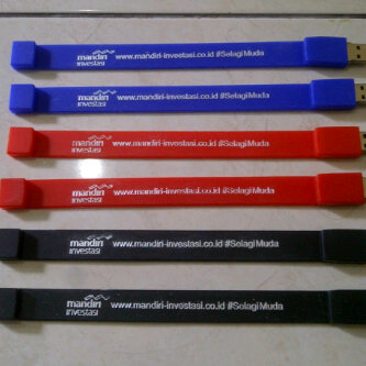 Produksi Flashdisk Karet Gantungan Kunci flashdisk gelang 4-16GB ...
