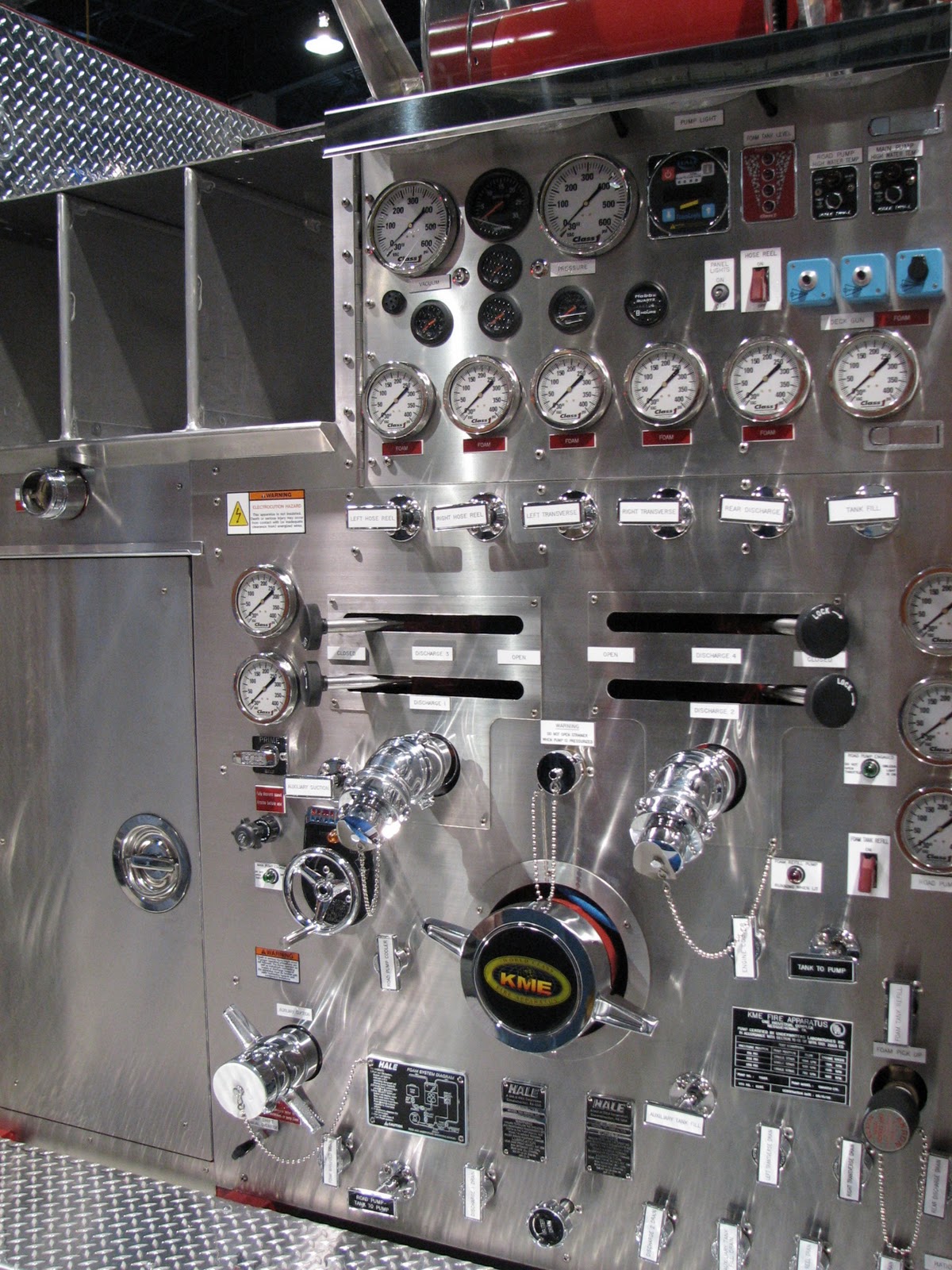 Send The Water : Attack Lines. Crosslay or Hosebed?