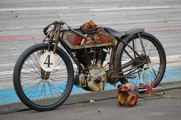 Modern Board Track Racer