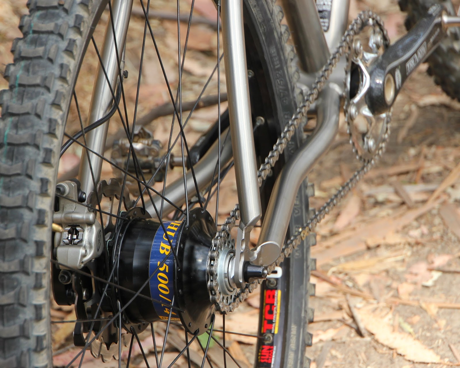 The Monkey Lab: Merlin Roots Mountain Bike with Rohloff SPEEDHUB