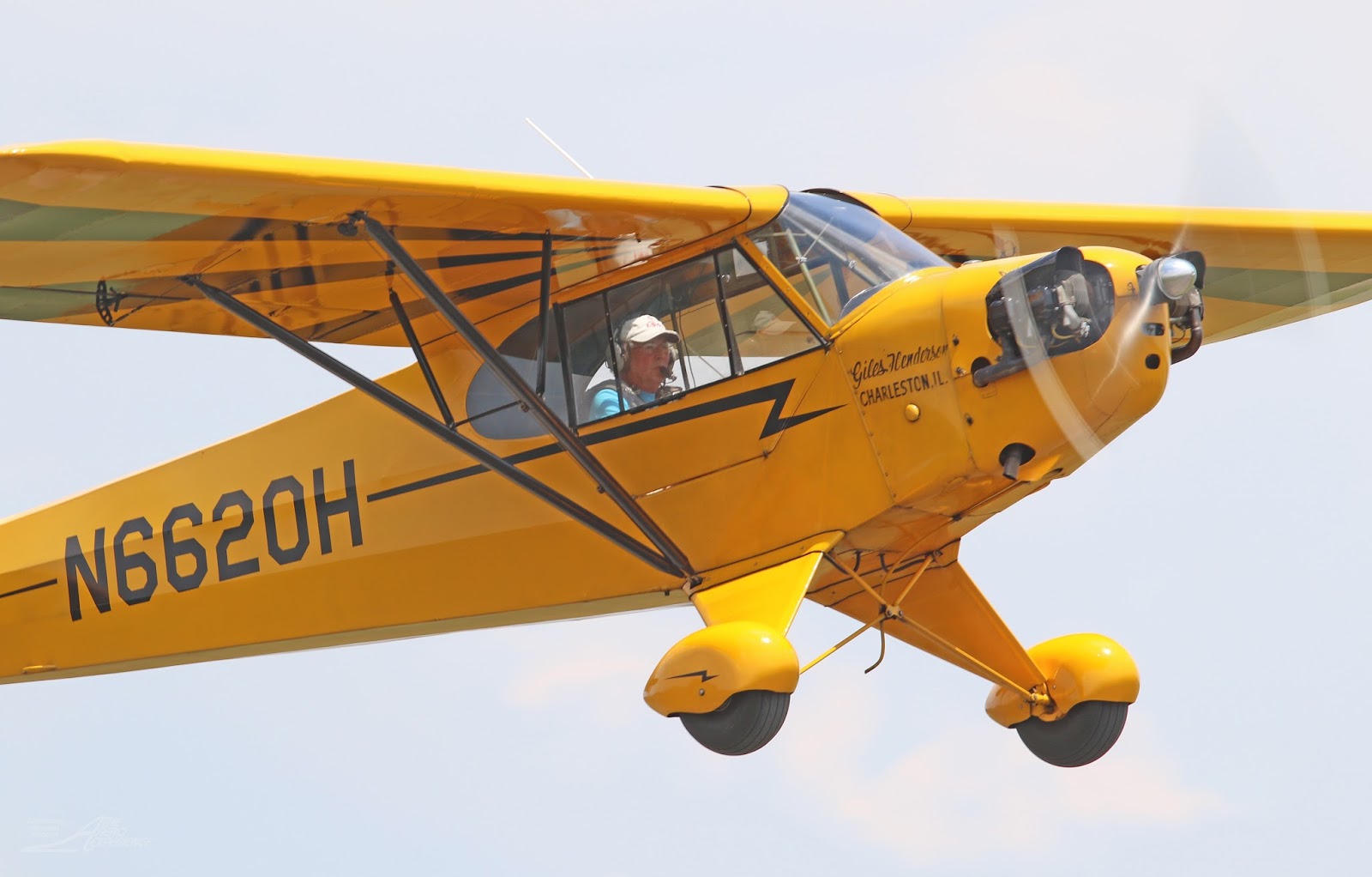 The Aero Experience: Precision Aerobatics Make the Grade at the Salem ...