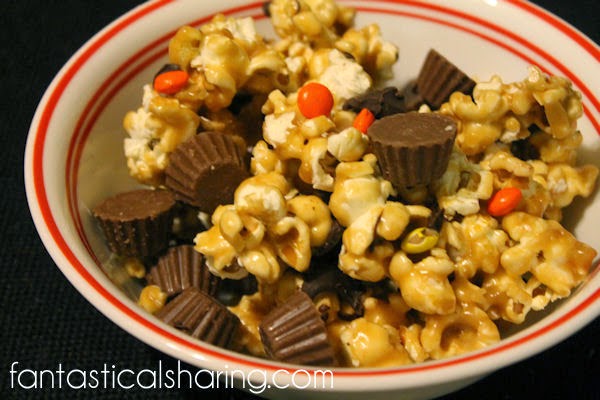 Fantastical Sharing of Recipes: Reese's Peanut Butter Cup Popcorn