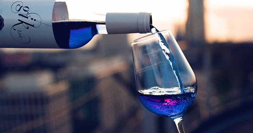 A vida secreta dos vinhos: A moda dos vinhos azuis!