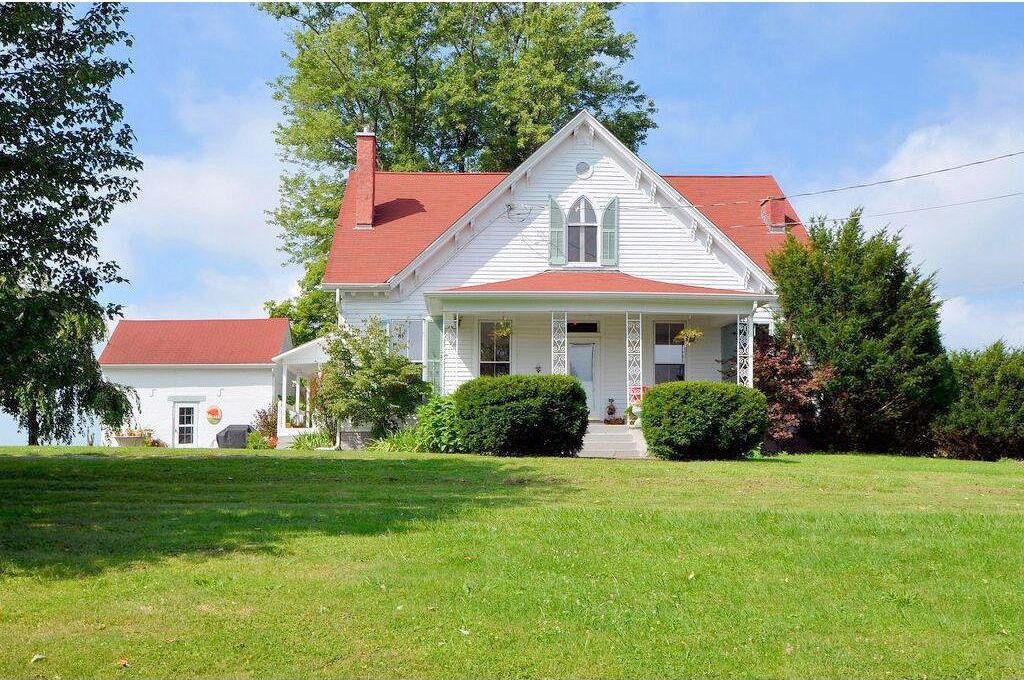 Sweet House Dreams: 1843 American Gothic Farmhouse in New Richmond, Ohio