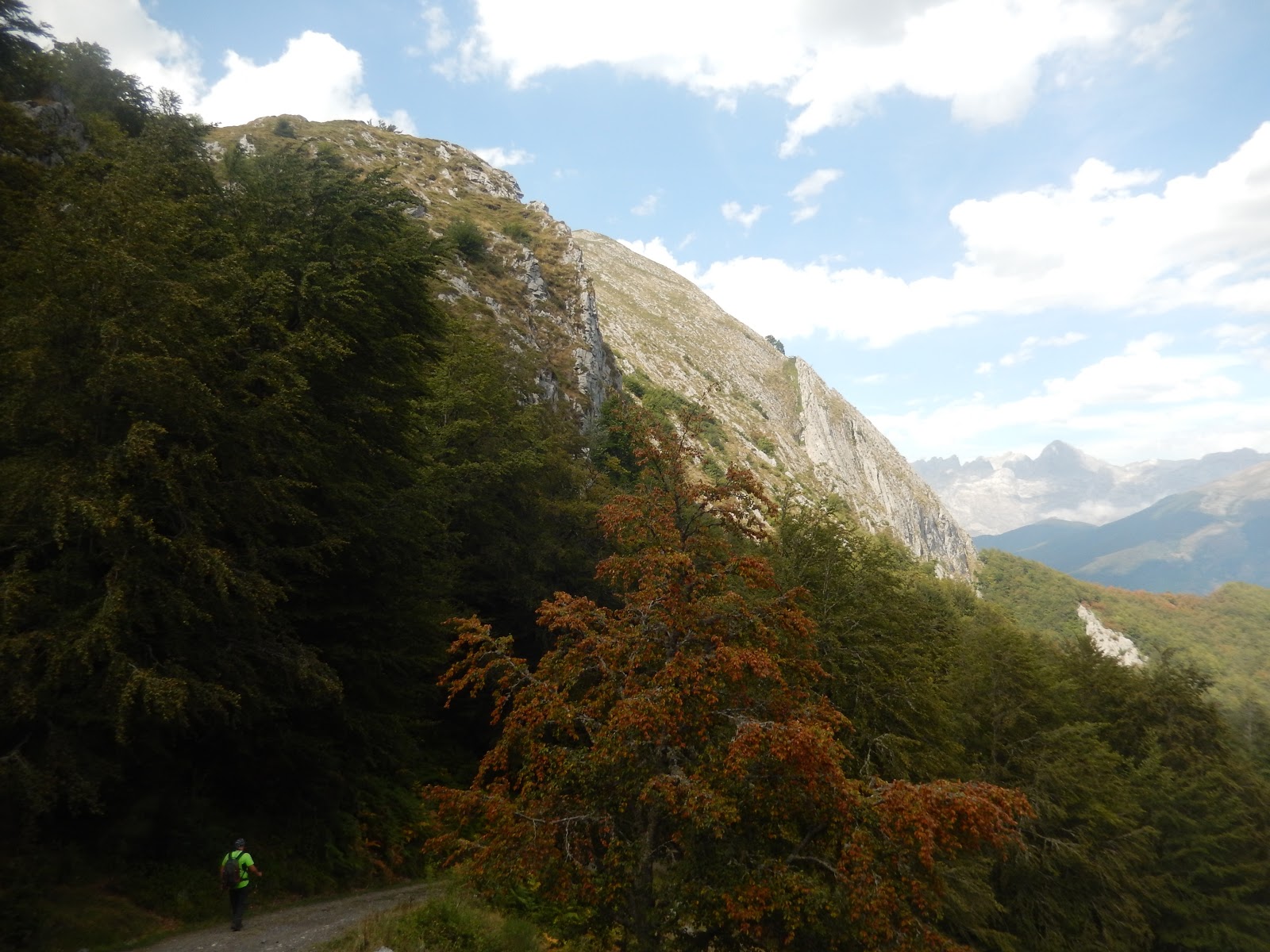 Camudando'l camín: Cobarcil (Sayambre) - Tolivia (Ponga) - Llué ...