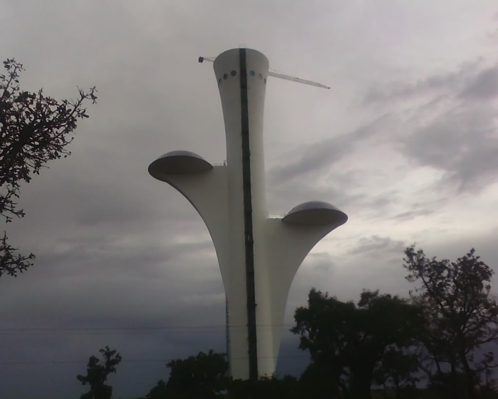 A Torre de TV Digital de Brasília deve ser entregue somente no final do ano