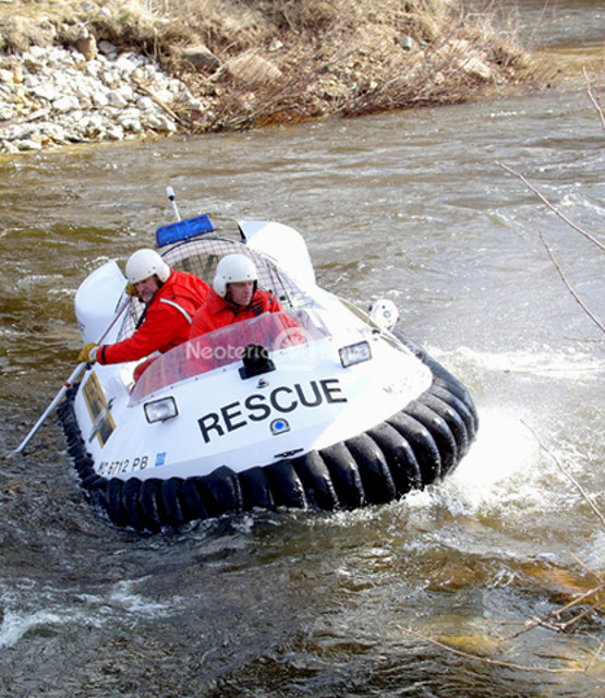 Neoteric Hovercraft Blog: #TBT: Documentary features Neoteric ...