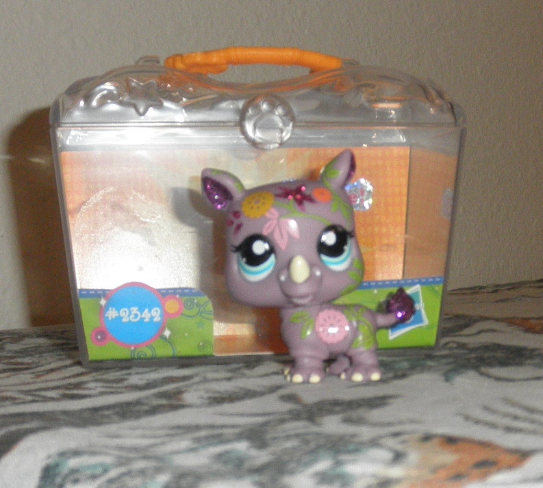 Collectomania: LPS Rhinos