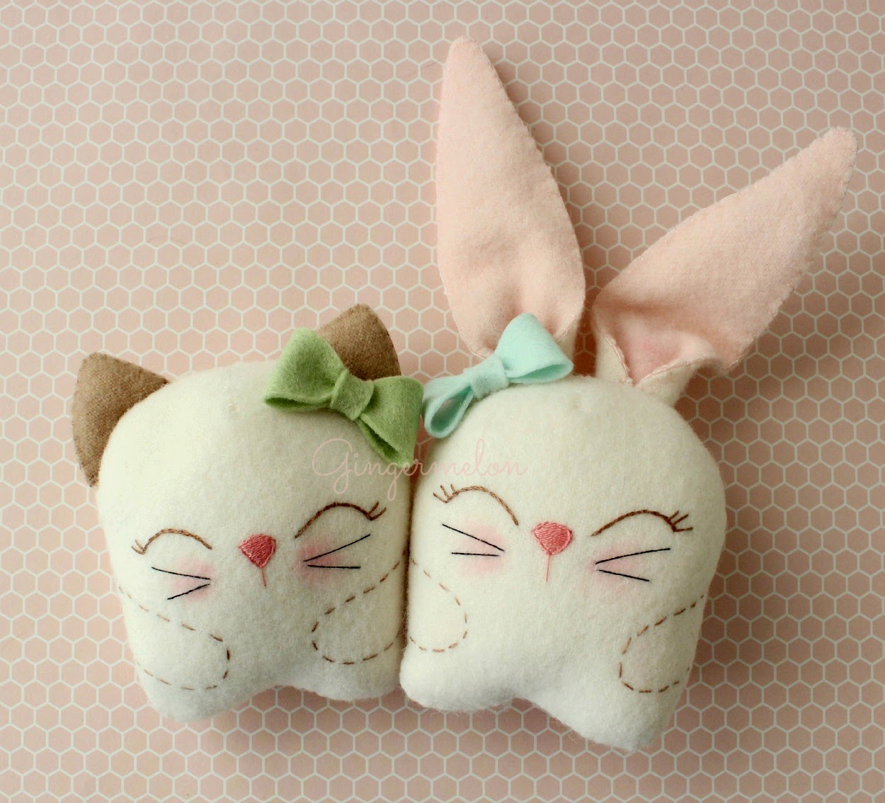 Gingermelon: Free Tutorial - Snuggle Bunny and Kitty