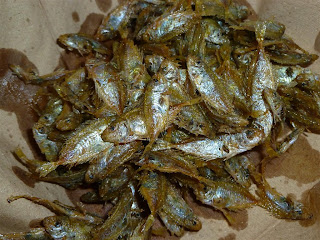 BBQGuam: Deep Fried Manahak (Guam Juvenile Rabbit Fish)