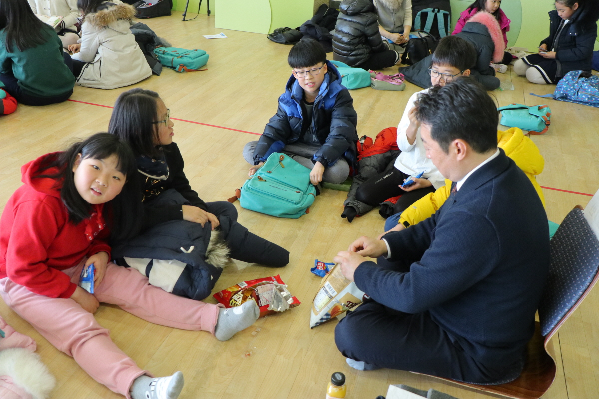 예꿈이 사진첩 - 2018년 1월 14일 초등2부 예배 사진입니다.