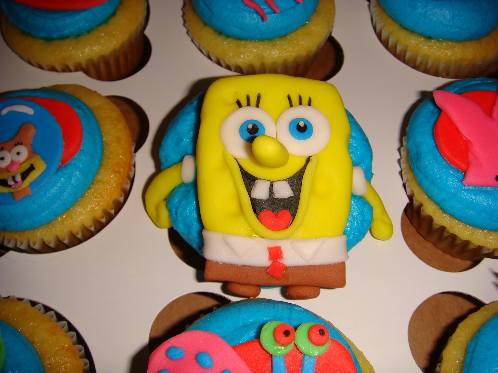Our Decorated Cakes and Cupcakes: SpongeBob Squarepants Cupcakes