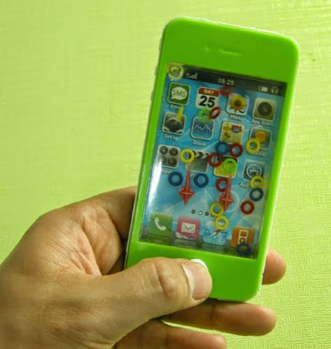 TOYMOLY: I-Fun Water Game Finger Press Goal I Phone Toy