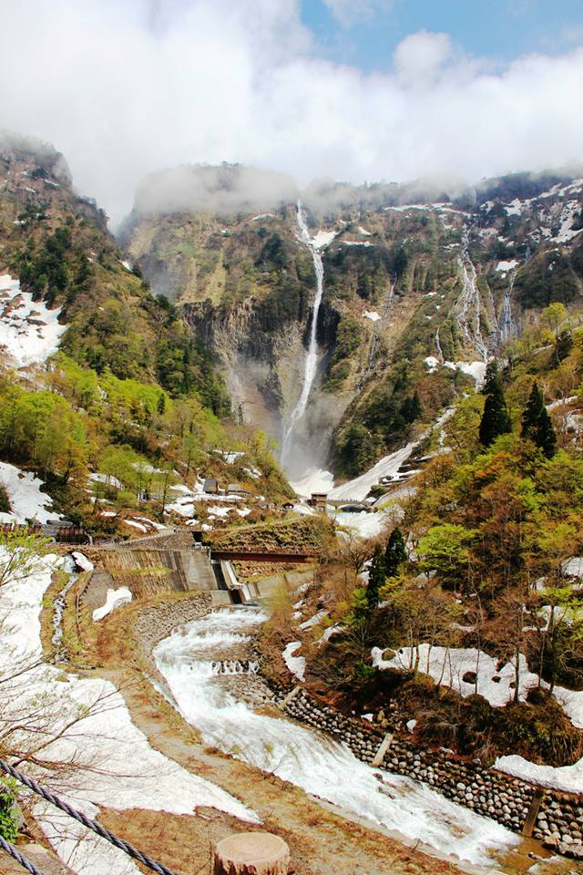 Reasons to Smile: 称名滝（Shomyo Falls）＠富山(Toyama)