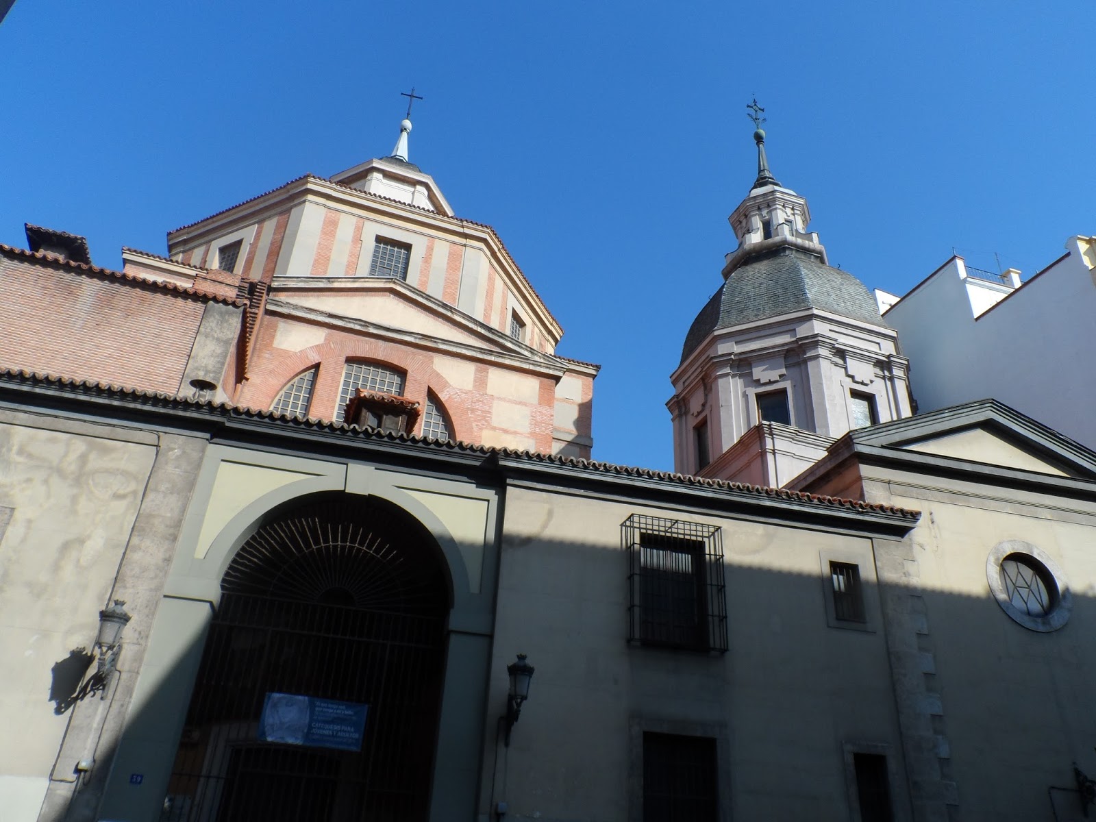 Conocer Madrid - Iglesia de San Sebastián y el barrio de las letras