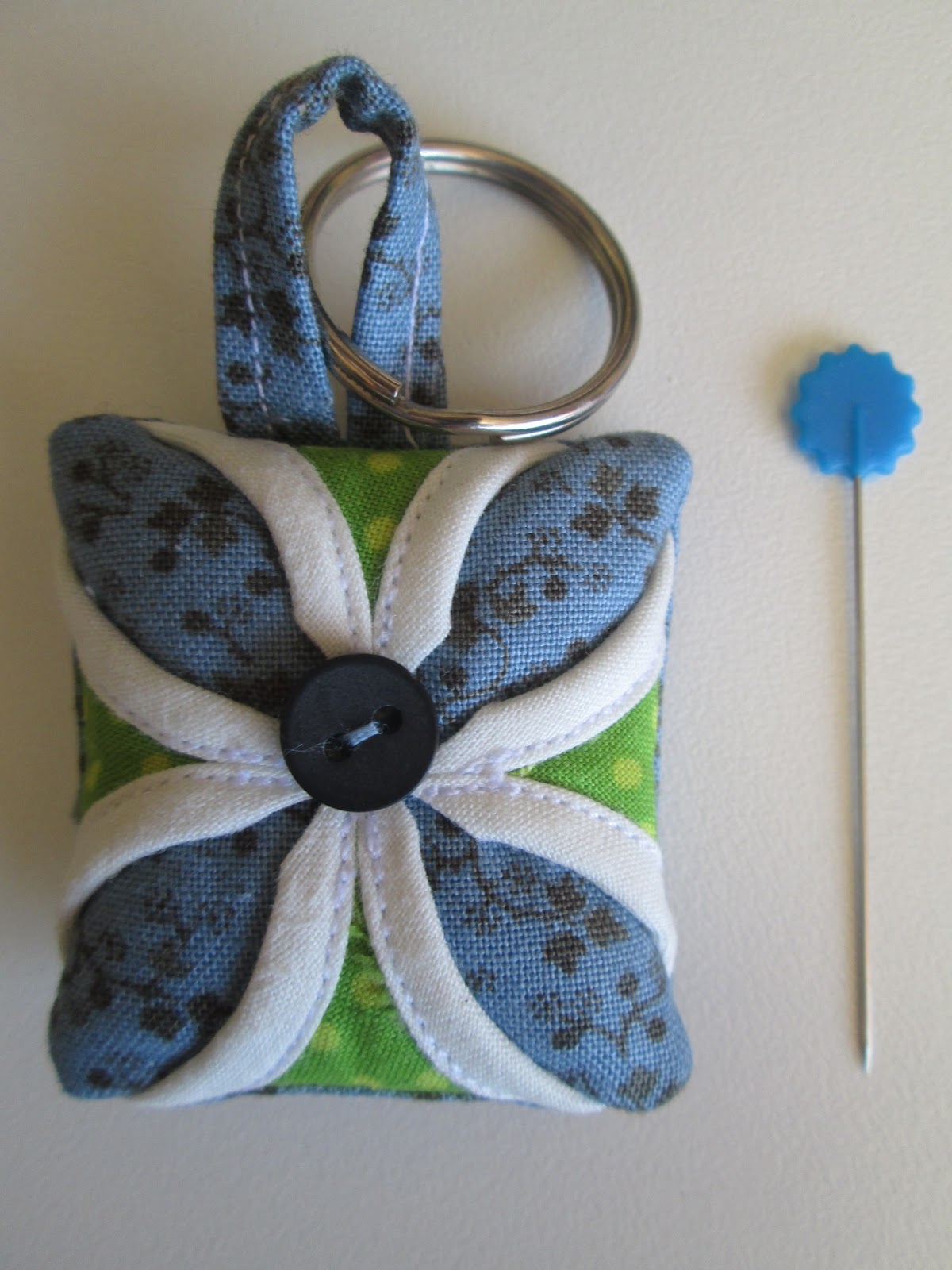 Stitch by Stitch: Anything Goes Quilt 'n Sew #16 - MINI Cathedral ...