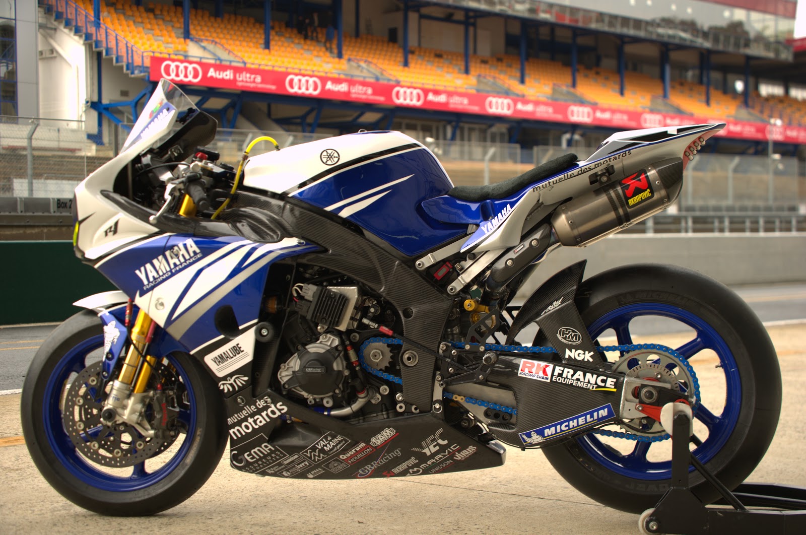 Racing Cafè: Yamaha YZF-R1 Team GMT94 2013