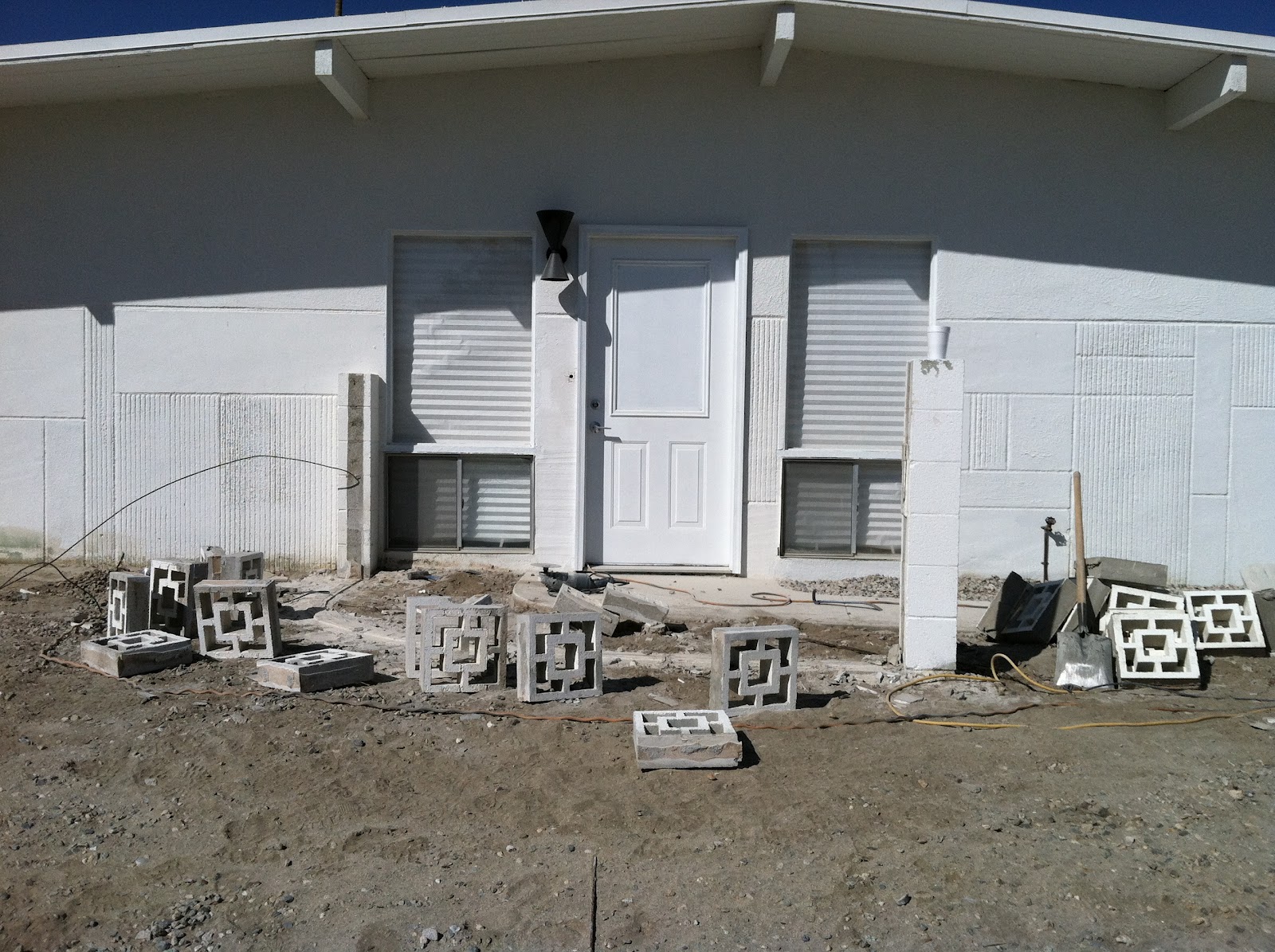 Meiselmania: Iconic Decorative Concrete Screen Block.