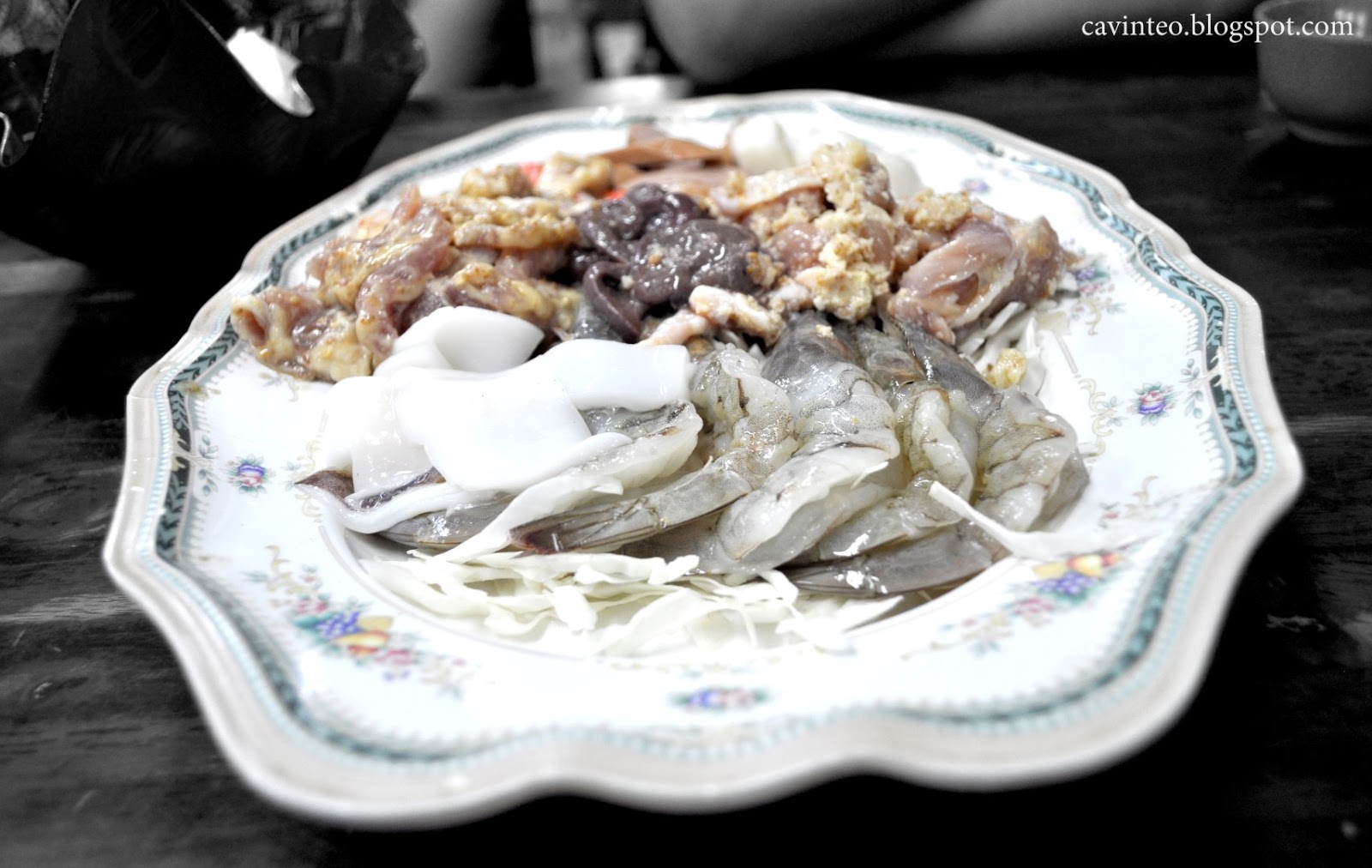 Entree Kibbles: Mookata Thai Style Steamboat & BBQ @ Golden Mile ...