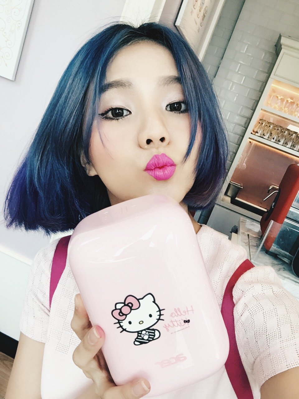 Kittie Yiyi: Acer Revo One Hello Kitty Edition