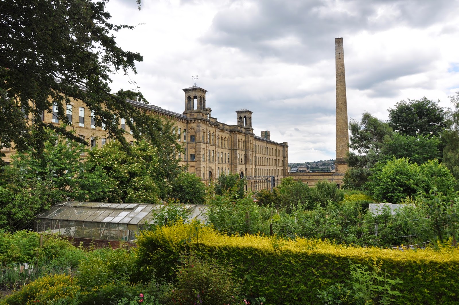 MIXED MEDIA: Hockney and Saltaire